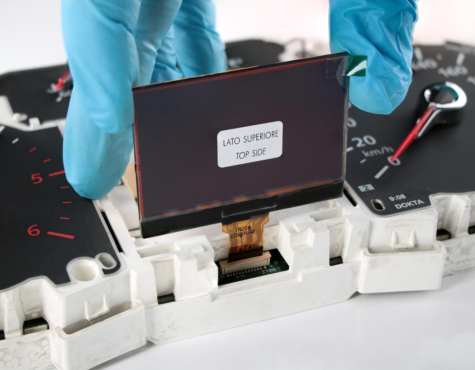 SEPDISP33: Installation instructions for Ford C-Max, Focus, Kuga display